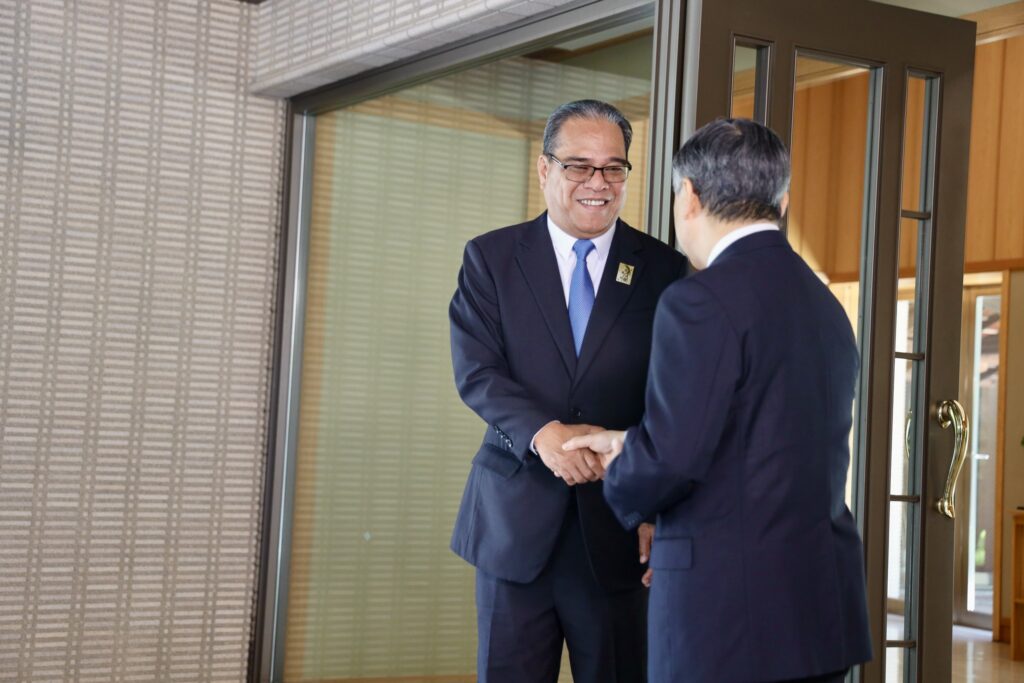 President Simina Meets with Emperor of Japan – FSM Government