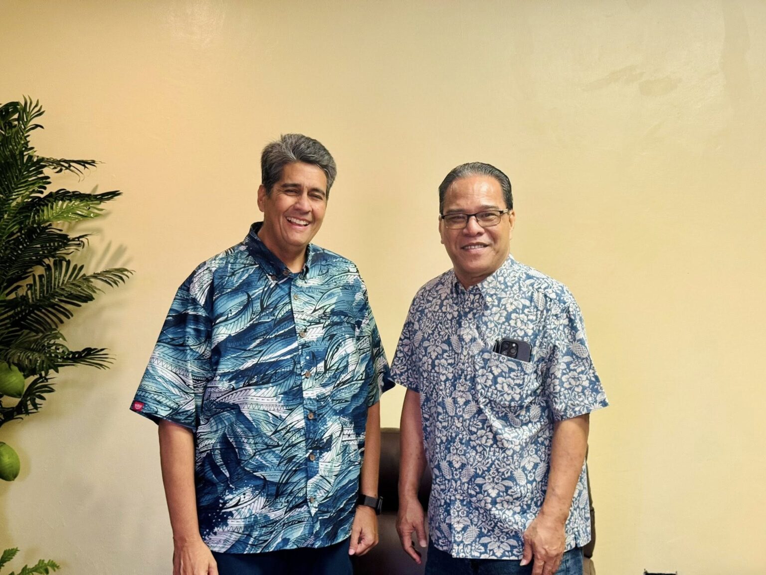 President Simina Meets with President Whipps in Chuuk – FSM Government