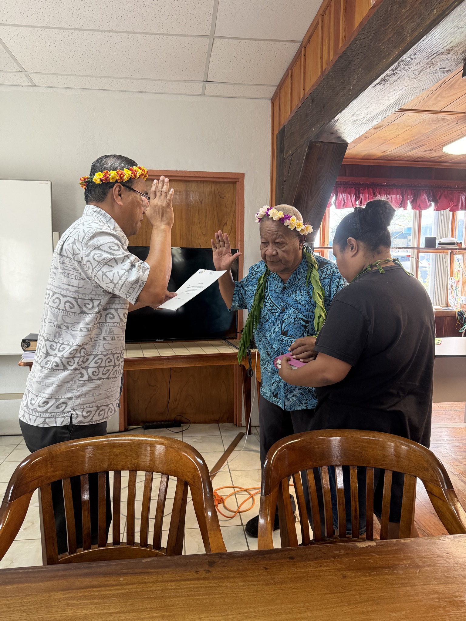 President Simina Administers Oath of Office to Yap State Appointees ...